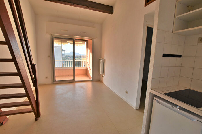 Fréjus, Centre-ville : Appartement 2 pièces à louer