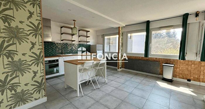 La Roche, Villebon-sur-Yvette : Appartement 3 pièces à louer