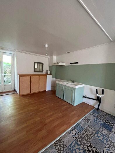 Appartement à louer - Laroquebrou - 3 pièces - 2 chambres