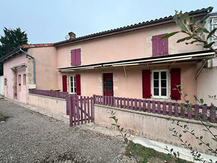 Maison à vendre - Mazerolles - 6 pièces - 4 chambres