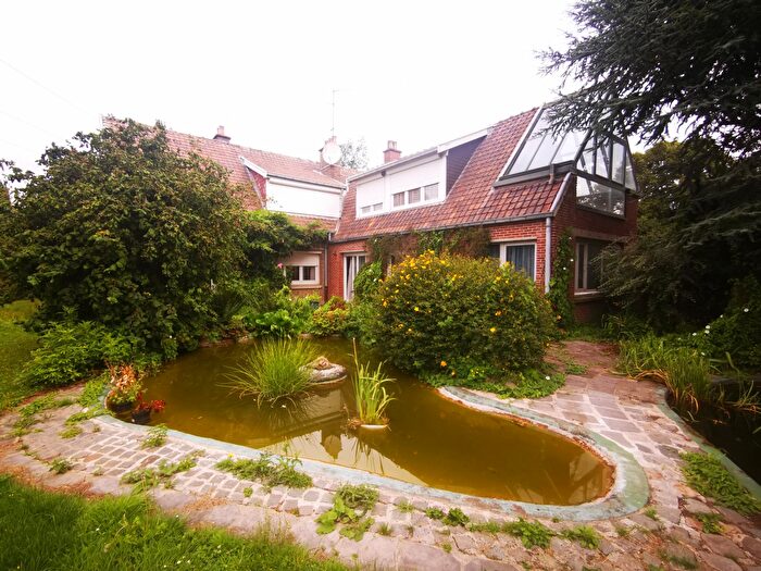 Maison à vendre - Sainghin-en-Mélantois - 6 pièces - 4 chambres