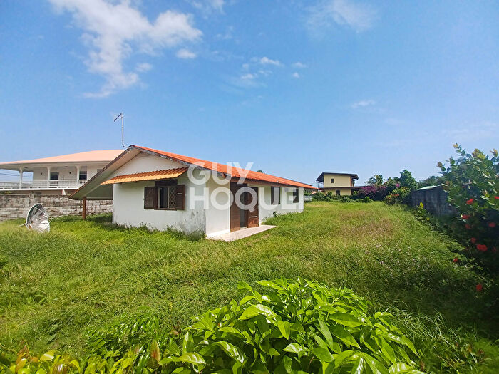 Maison à louer - Remire-Montjoly - 3 pièces - 2 chambres