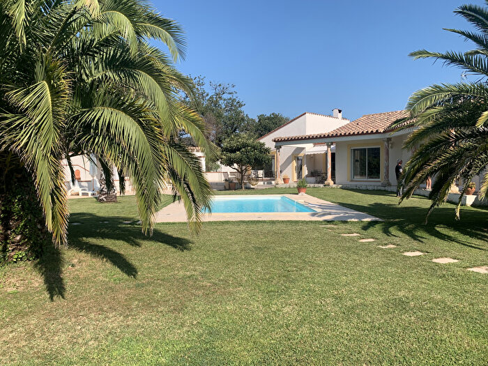 Perpignan, Porte d'Espagne : Maison 10 pièces à vendre