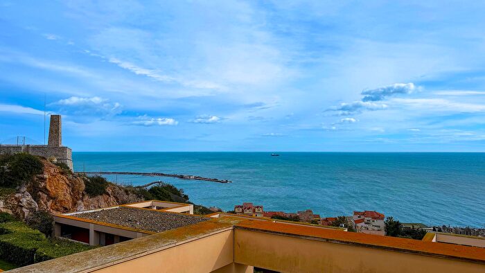 Appartement à vendre - Sète, Saint-Clair - 2 pièces - 1 chambre