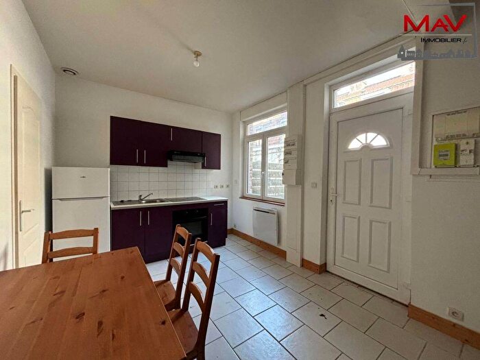 Moulins, Lille : Maison 3 pièces à louer