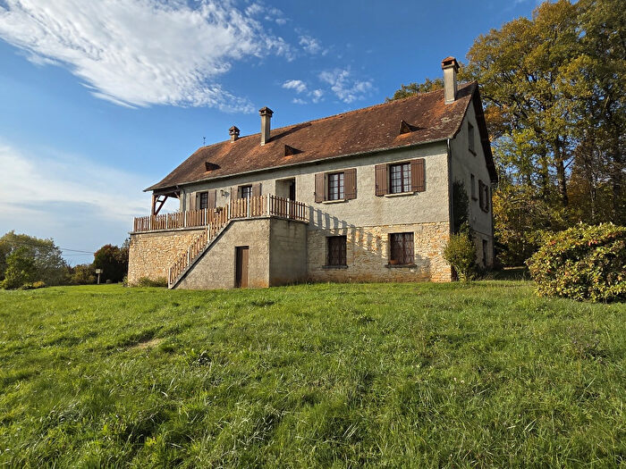 Maison à vendre - Clermont-dExcideuil - 6 pièces - 4 chambres
