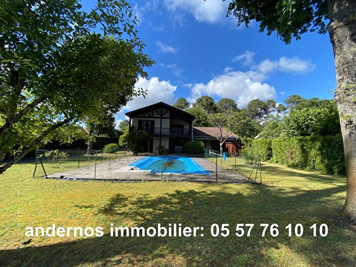 Maison à vendre - Andernos-les-Bains - 10 pièces - 8 chambres