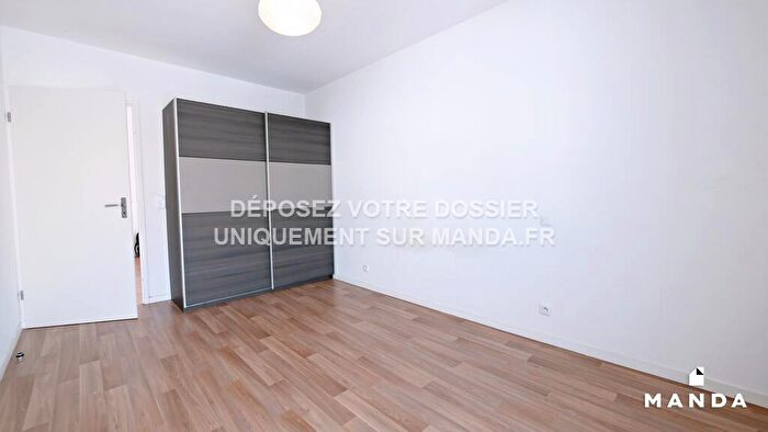 Appartement à louer - Aubervilliers, Paul Bert - 3 pièces - 2 chambres