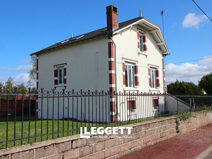 Maison à vendre - Poulaines - 6 pièces - 3 chambres