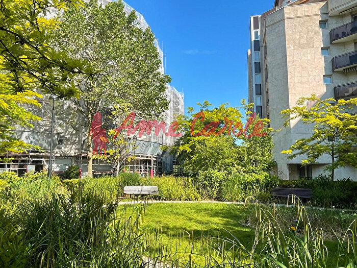 Appartement à vendre - Joinville-le-Pont, Paris - 2 pièces - 1 chambre