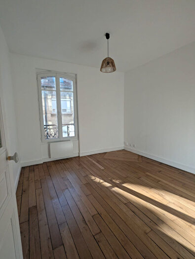Appartement à louer - Asnières-sur-Seine, Gresillons, Voltaire - 2 pièces - 1 chambre
