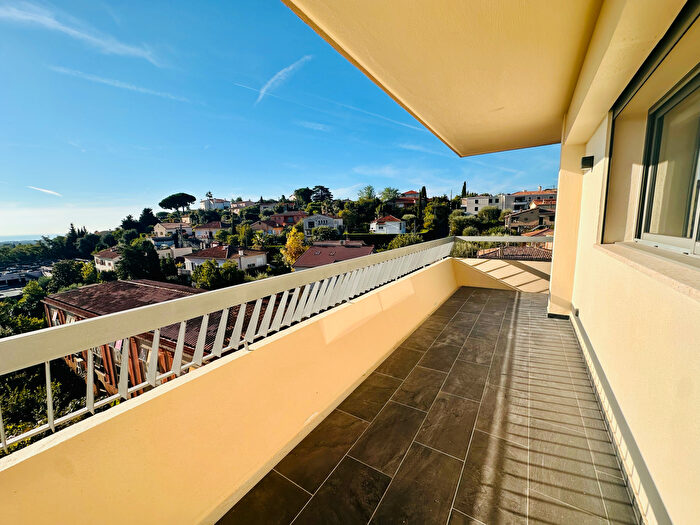 Appartement à vendre - Vence, La Sine, La Plus Basse Sine - 4 pièces - 3 chambres
