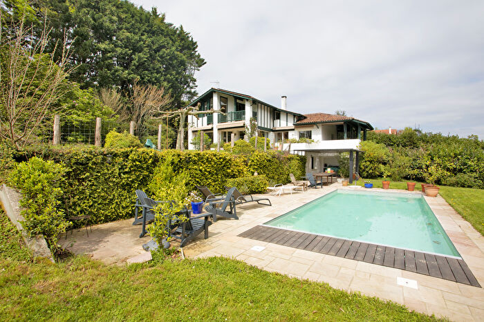 Maison à vendre - Ascain - 6 pièces - 5 chambres