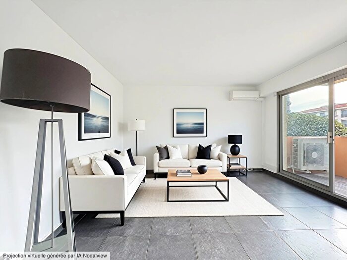 Appartement à vendre - Nice, Saint-Roch - 4 pièces - 3 chambres