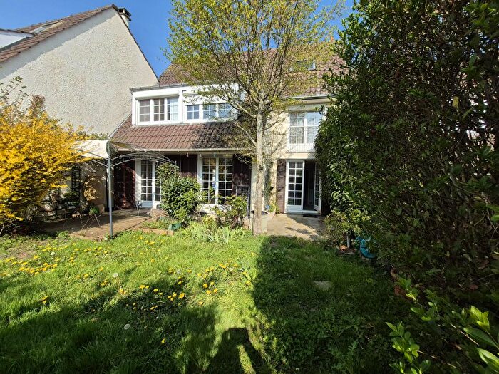 Maison 7 pièces à vendre à Breuillet