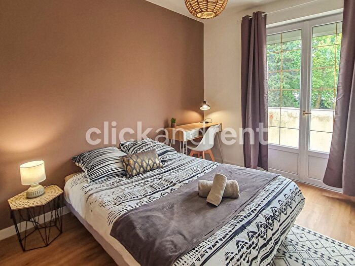 Appartement à louer - Rouen, Centre-ville Rive gauche - 6 pièces - 5 chambres