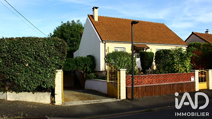 Maison 8 pièces à vendre à La Guierche