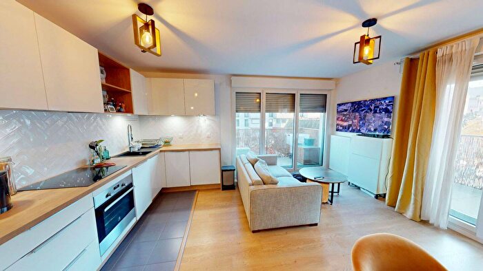 Appartement à louer - Ivry Port Centre, Ivry-sur-Seine - 2 pièces - 1 chambre