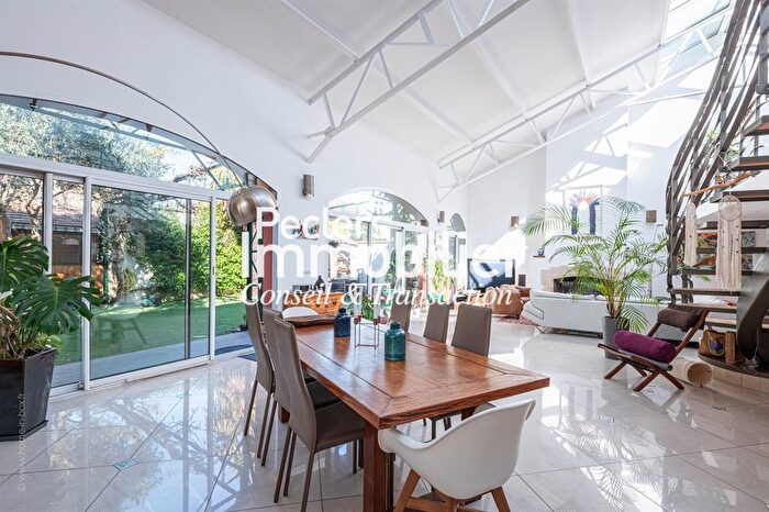 Maison à vendre - Rueil-Malmaison, Mont Valerien - 5 pièces - 3 chambres