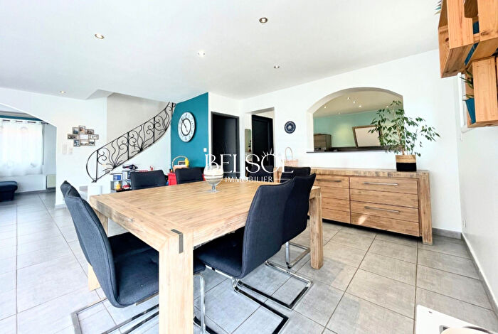 Maison à vendre - Brouilla - 5 pièces - 4 chambres