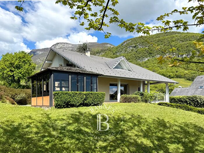 Maison à vendre - Saint-Alban-Leysse - 6 pièces - 4 chambres