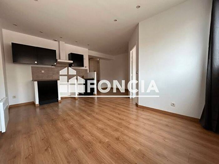 Saint Pierre-Centre Ville, Marignane - Appartement 1 pièce à louer