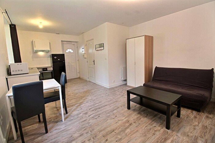 Appartement à louer - La Villette, Lyon ème arrondissement - 1 pièce