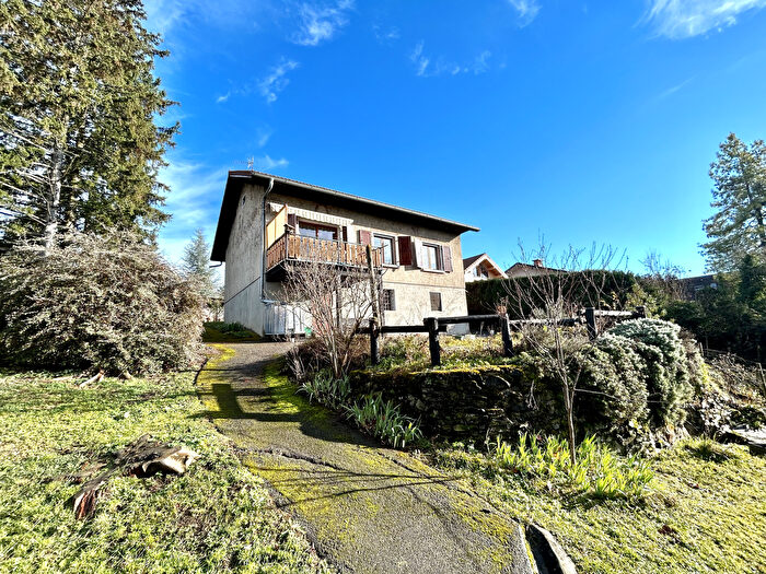 Maison à vendre - Bonne - 6 pièces - 3 chambres