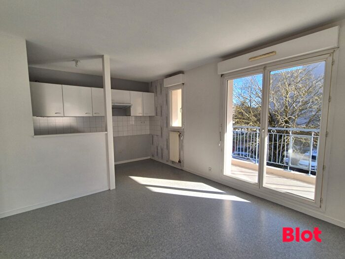 Appartement à louer - Quartiers Nord-Ouest, Beauregard, La Lande du Breil - 2 pièces - 1 chambre