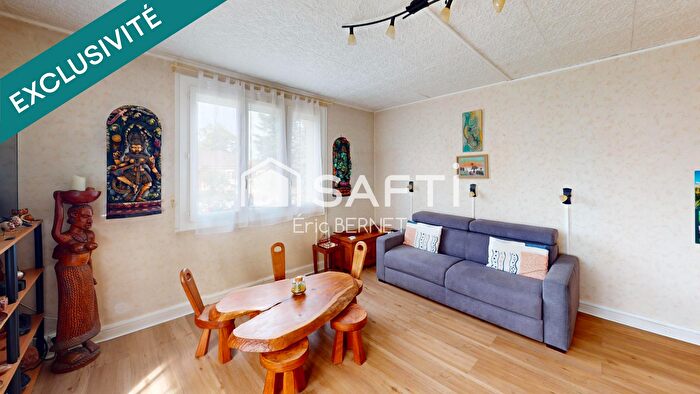 Appartement à vendre - Meyzieu, Nord Est - 3 pièces - 2 chambres