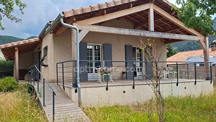 Maison 3 pièces à vendre à La Javie