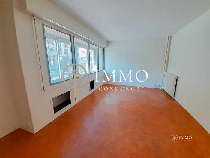 Appartement à louer - Bourg-la-Reine, Centre-ville - 1 pièce