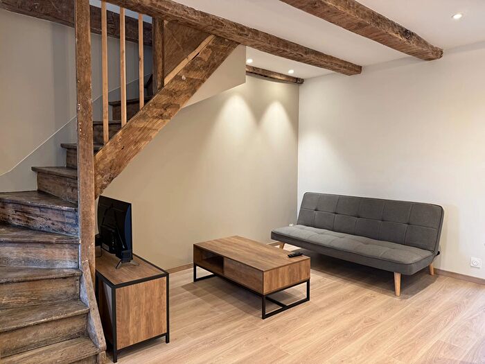 Appartement à louer - Rodez, Centre historique, Vieux-Rodez - 2 pièces - 1 chambre