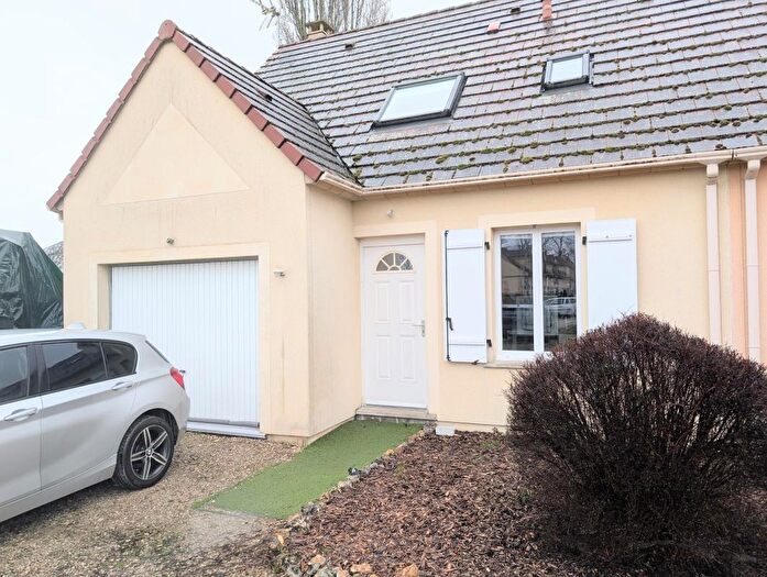 Maison à vendre - Nogent-le-Phaye - 4 pièces - 3 chambres