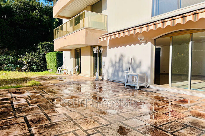 Appartement à vendre - Antibes, Juan-les-Pins, Le Cap - 6 pièces - 5 chambres