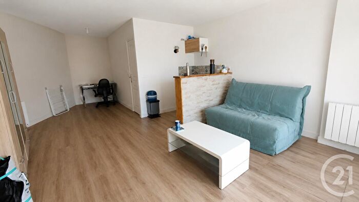 Nevers, République, Préfecture : Appartement 1 pièce à louer