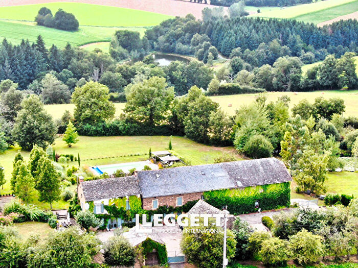 Maison à vendre - Lacapelle-Pinet - 15 pièces - 6 chambres