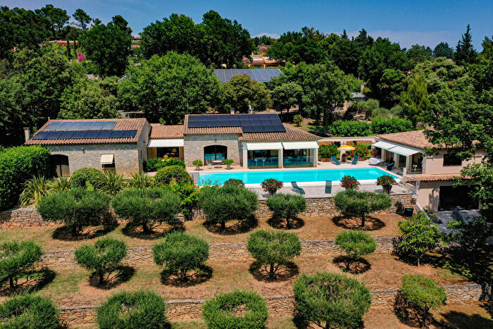 Maison à vendre - Flayosc - 8 pièces - 4 chambres