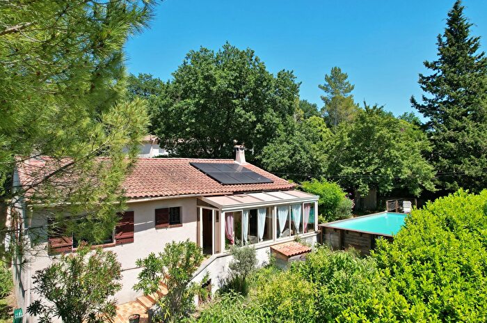 Maison 5 pièces à vendre à Uzès