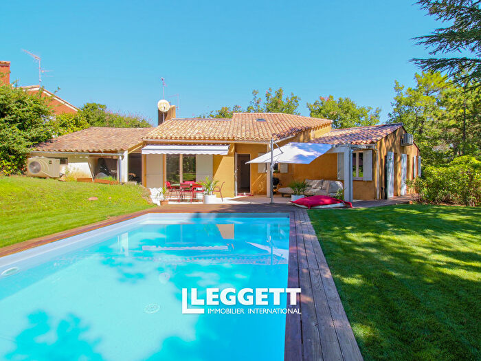 Maison 5 pièces à Roussillon, à vendre