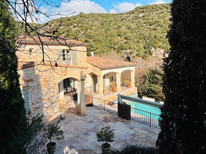 Maison 6 pièces à vendre à Uzès