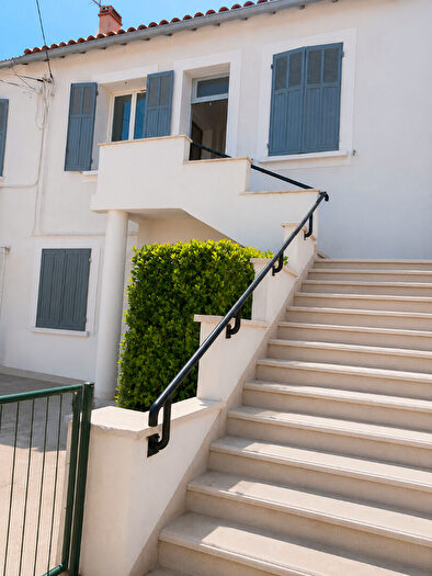 Marignane, JAI, Aéroport : Appartement 2 pièces à louer