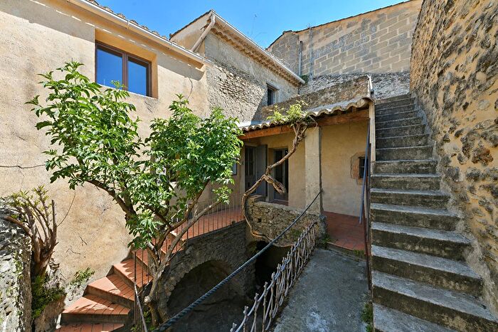 Maison à vendre - Uzès - 5 pièces - 3 chambres
