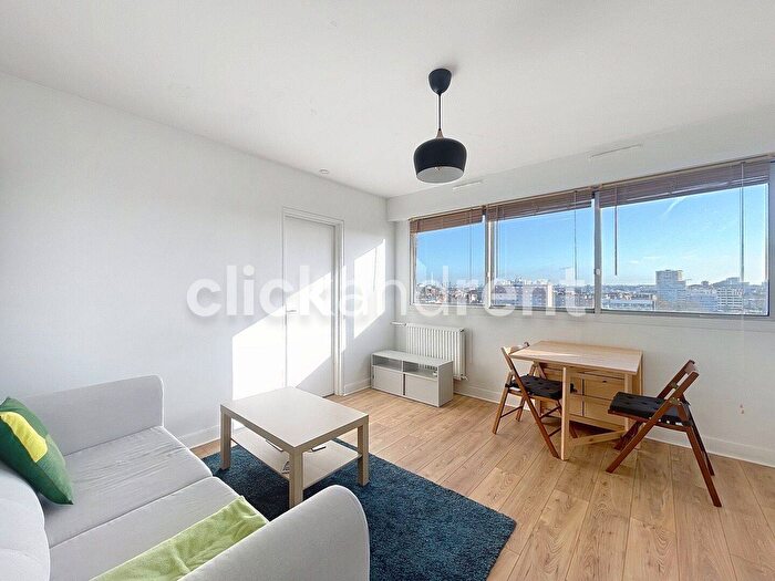 Centre Ville Est, Ivry-sur-Seine : Appartement 2 pièces à louer