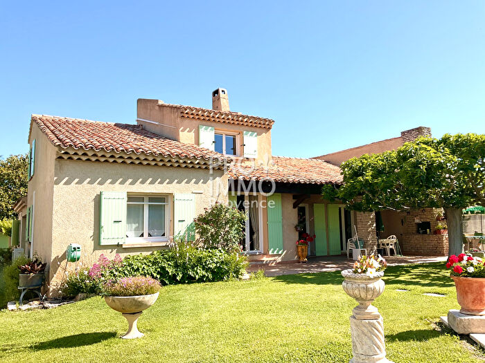 Charleval : Maison 7 pièces à vendre