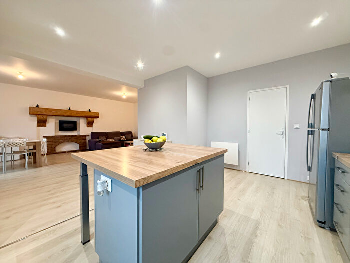 Maison à vendre - Moreuil - 8 pièces - 7 chambres