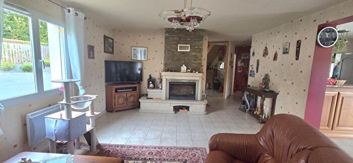 Maison à vendre - Moyaux - 6 pièces - 4 chambres