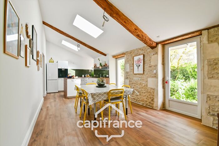 Maison à vendre - Courcelles - 6 pièces - 3 chambres