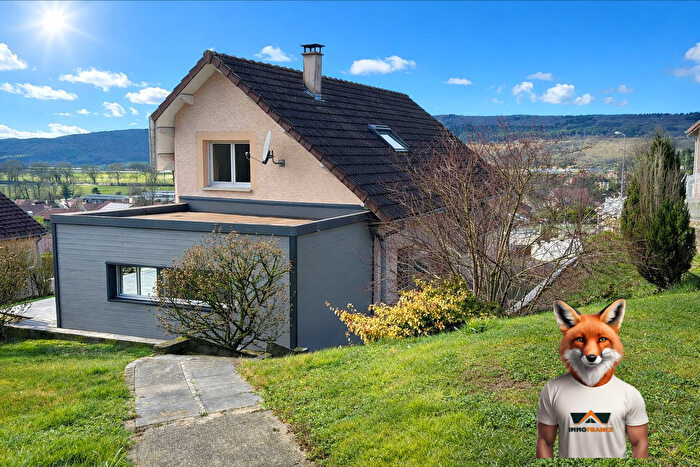 Maison à vendre - Quingey - 8 pièces - 4 chambres