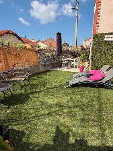 Appartement à louer - Marseille ème arrondissement - 2 pièces - 1 chambre